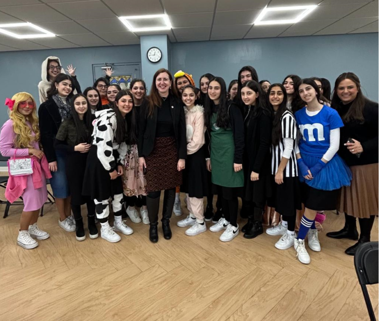 Teach NYS Hosts New York State Assemblymember Nily Rozic at Hadar Bet ...